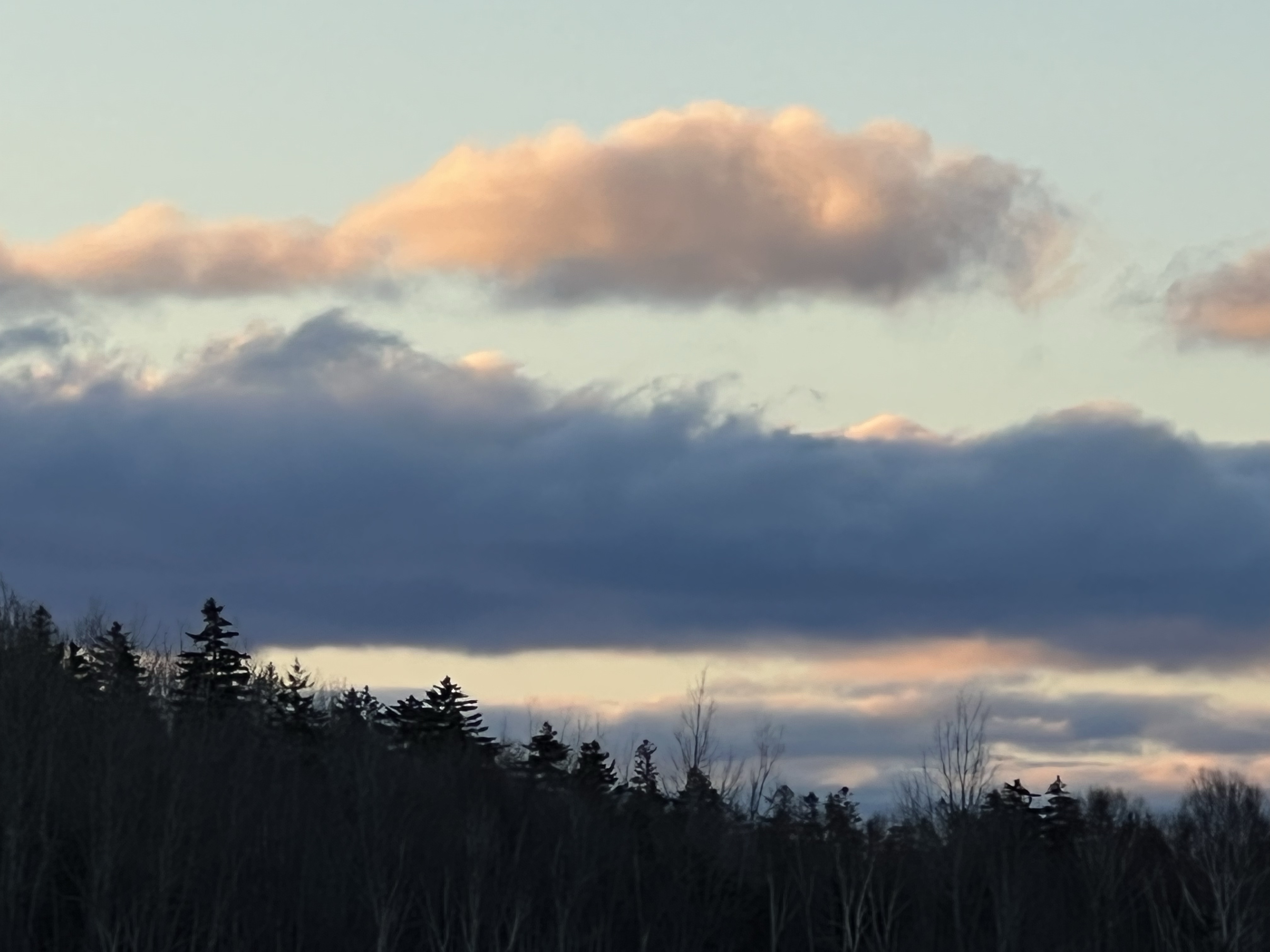 Coloured Clouds – Tide Rollers & Mudlarkers…
